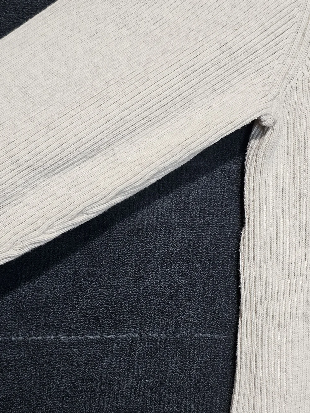 Liz Claiborne | Sweaters | Vintage Liz Claiborne Cream Ribbed Vneck ...